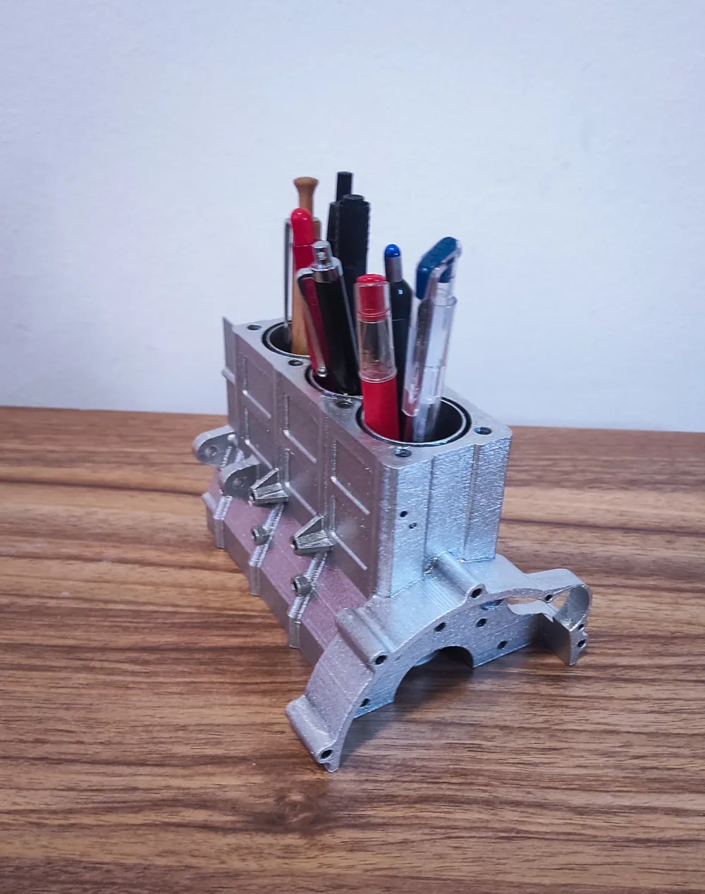 Engine Block Pen Holder by Gygabor007 - MakerWorld