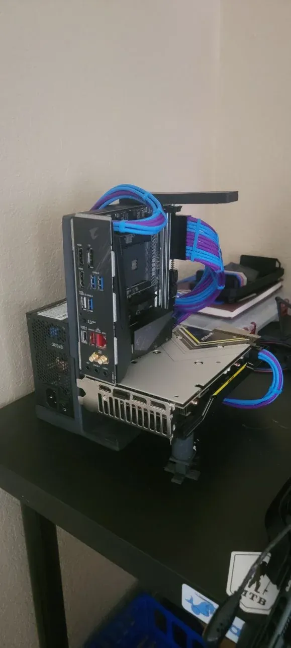 Open air ITX case with radiator support by rstegint - MakerWorld