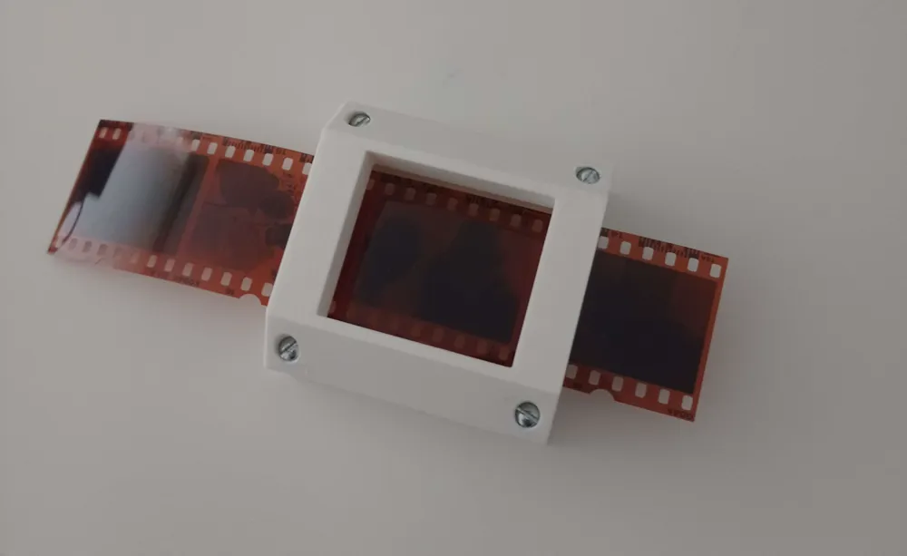35mm Film Scanner by MonsieurTaha - MakerWorld