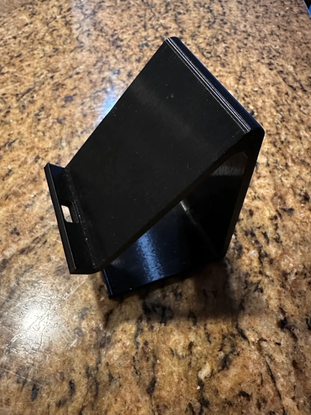 Simple Phone Stand by RB_DESIGNS - MakerWorld