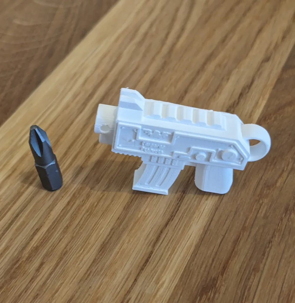 Warhammer Bolt Gun Keyring / Backpack-Charm Remixed by DTR9000 - MakerWorld