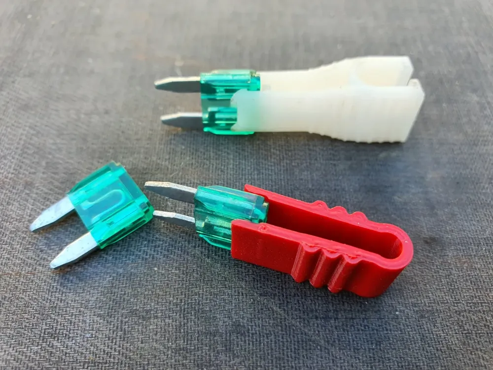 Fuse remover by @BasementCNC - MakerWorld