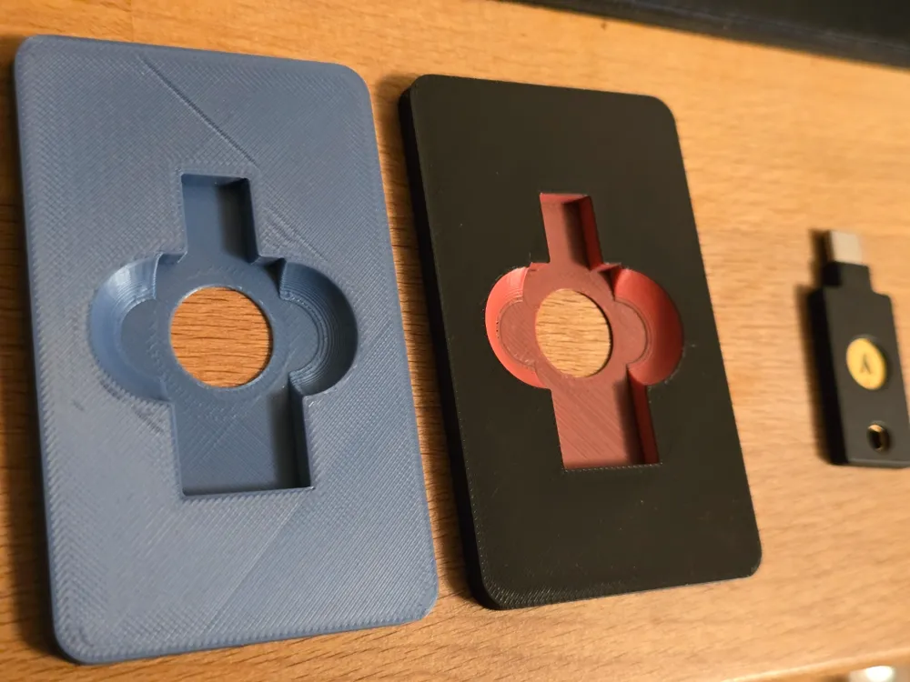YubiKey 5C NFC Karte for e.g. Lockcard wallet by Shantos - MakerWorld