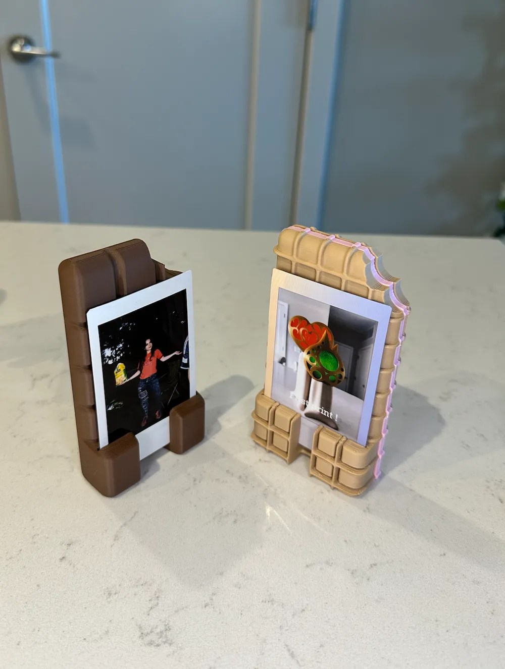 Instax Polaroid Strawberry Wafer Stand by Allthebuz3D - MakerWorld