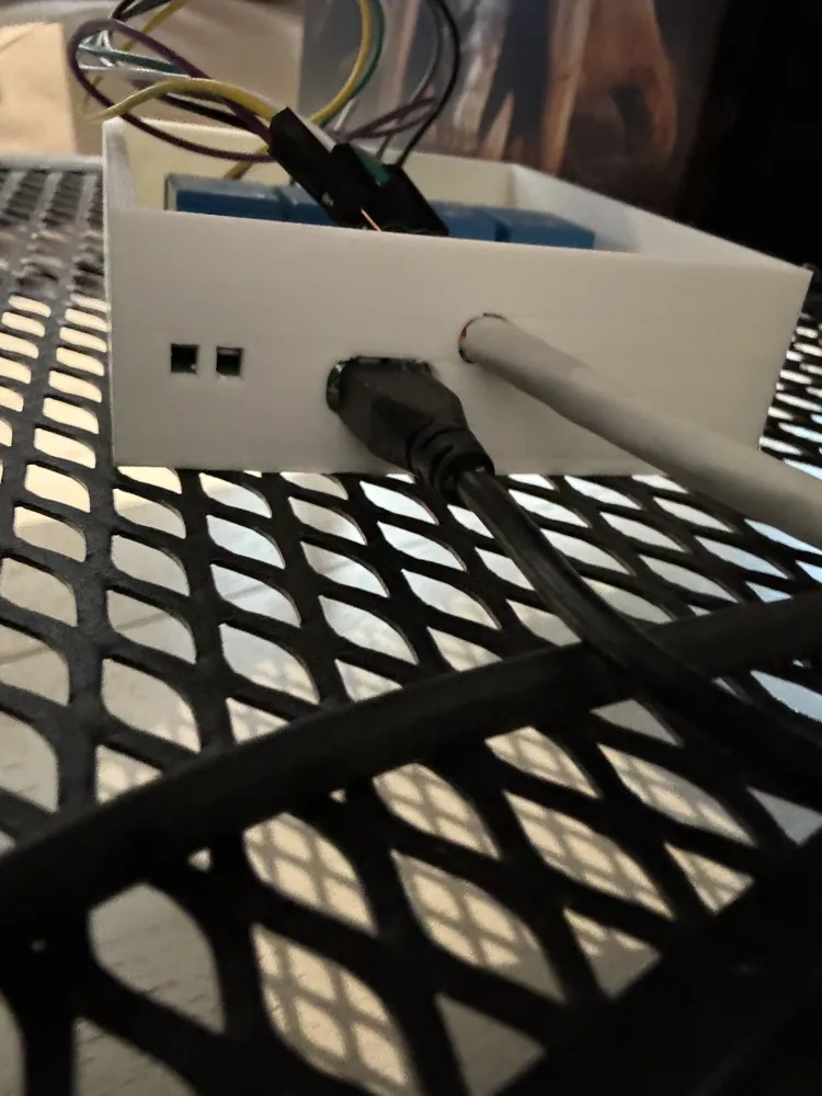 4 Channel Relay MHCOZY enclosure by samywamy10 - MakerWorld