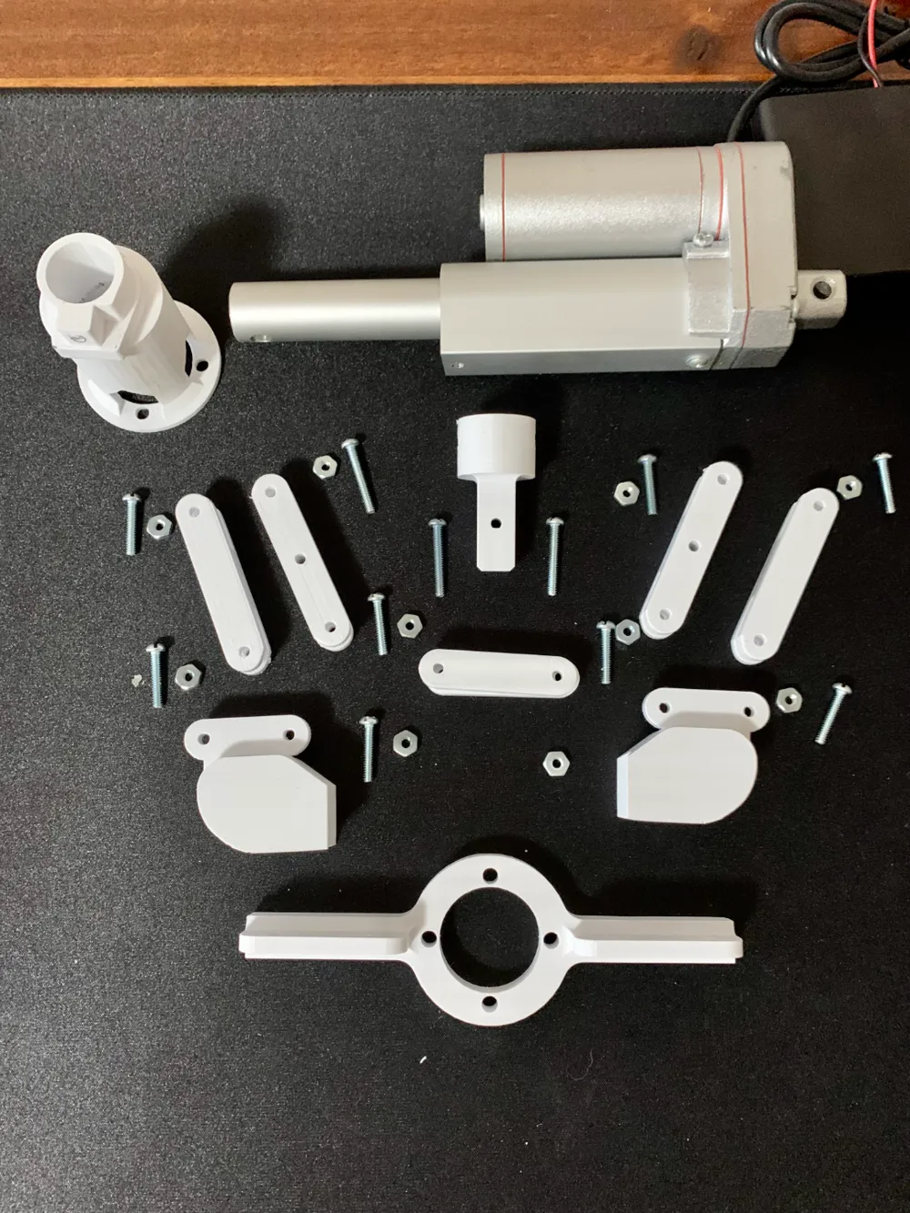 Kinematic Linear Actuator Gripper by Jefferson Mai - MakerWorld
