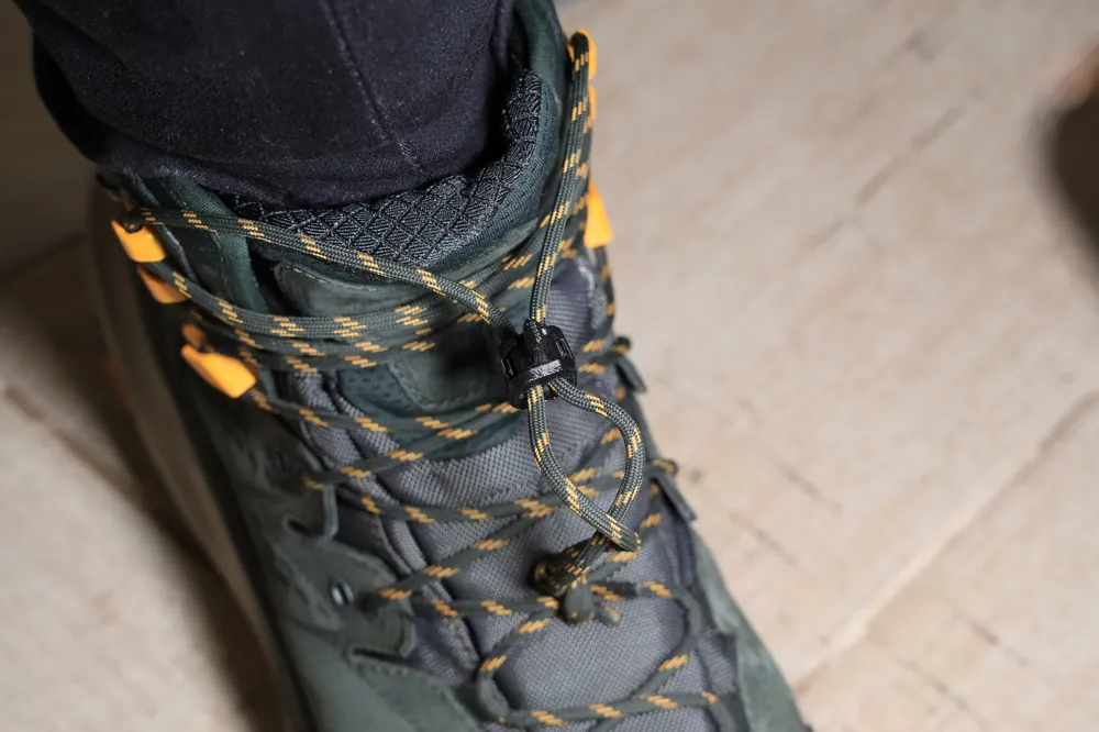 Springless Lace Lock (Parametric) by neoyarus - MakerWorld