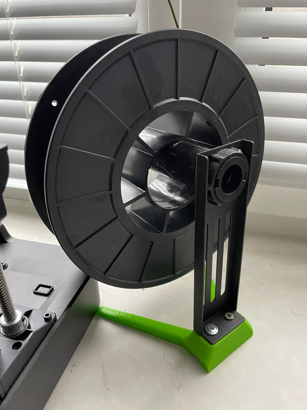 Filament holder Creality Ender 3v3 SE by Dmytro - MakerWorld