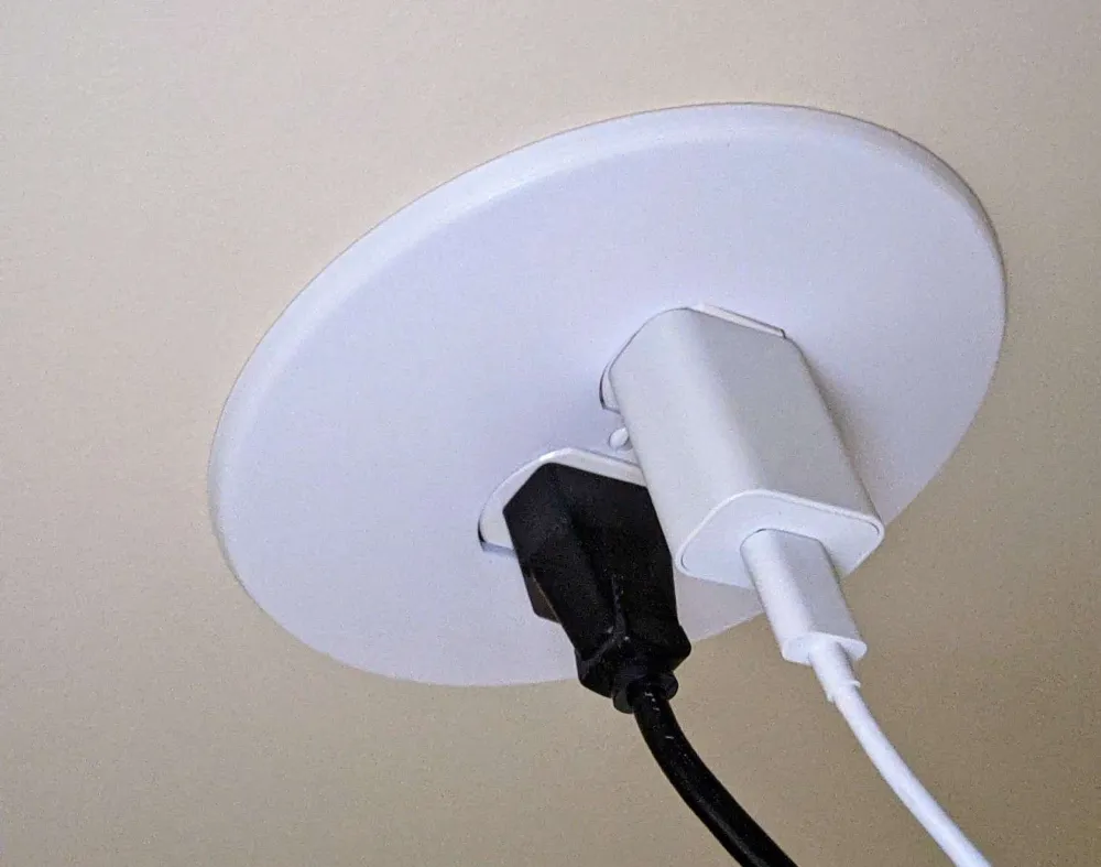 Circular Wall socket cover by Zark - MakerWorld
