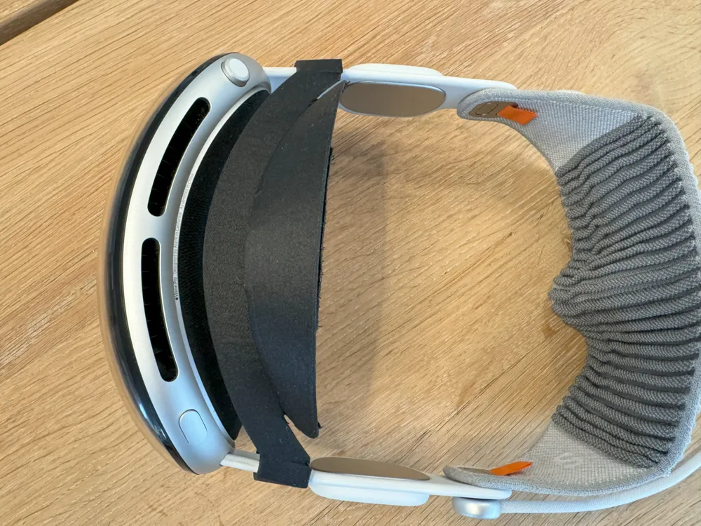 QuestPro-style mod for Apple Vision Pro by twack3r - MakerWorld