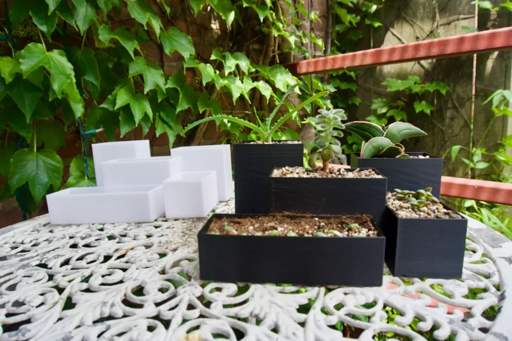 Staggered Planter (Holds 5 plants) by dannyiacobacci - MakerWorld