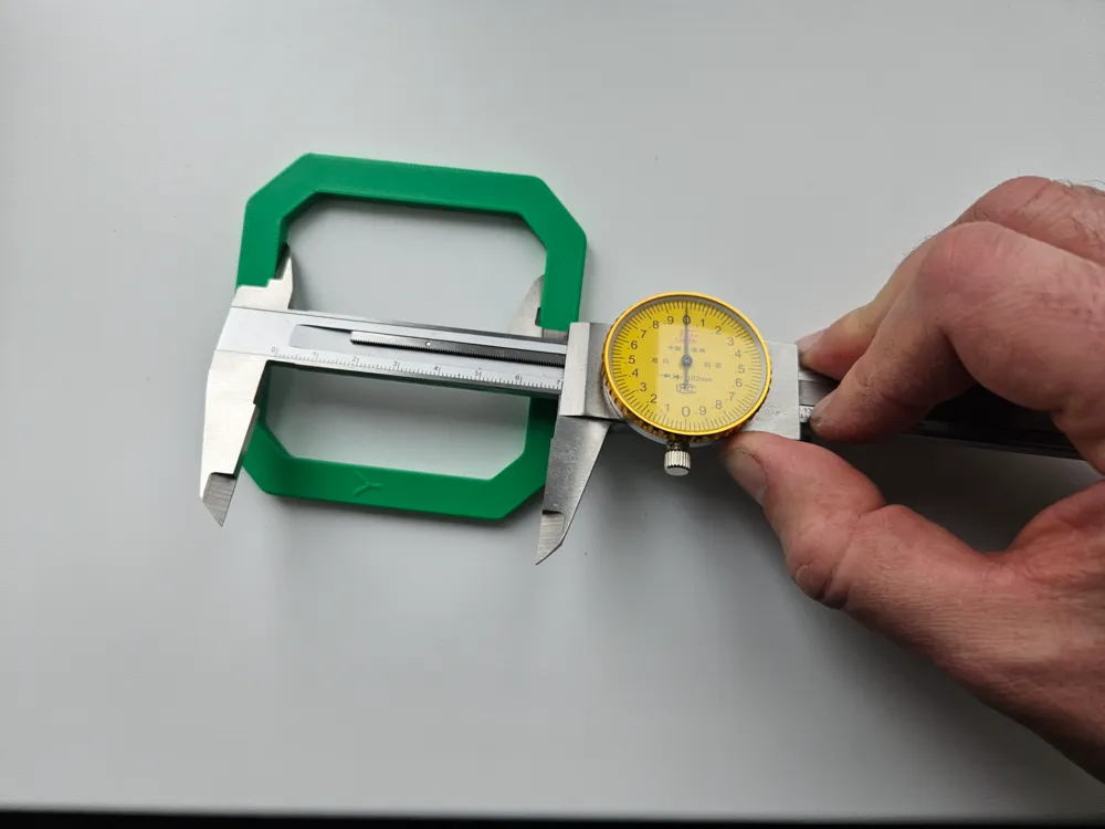 Calibration square for x/y and skew correction by Tarasyk - MakerWorld