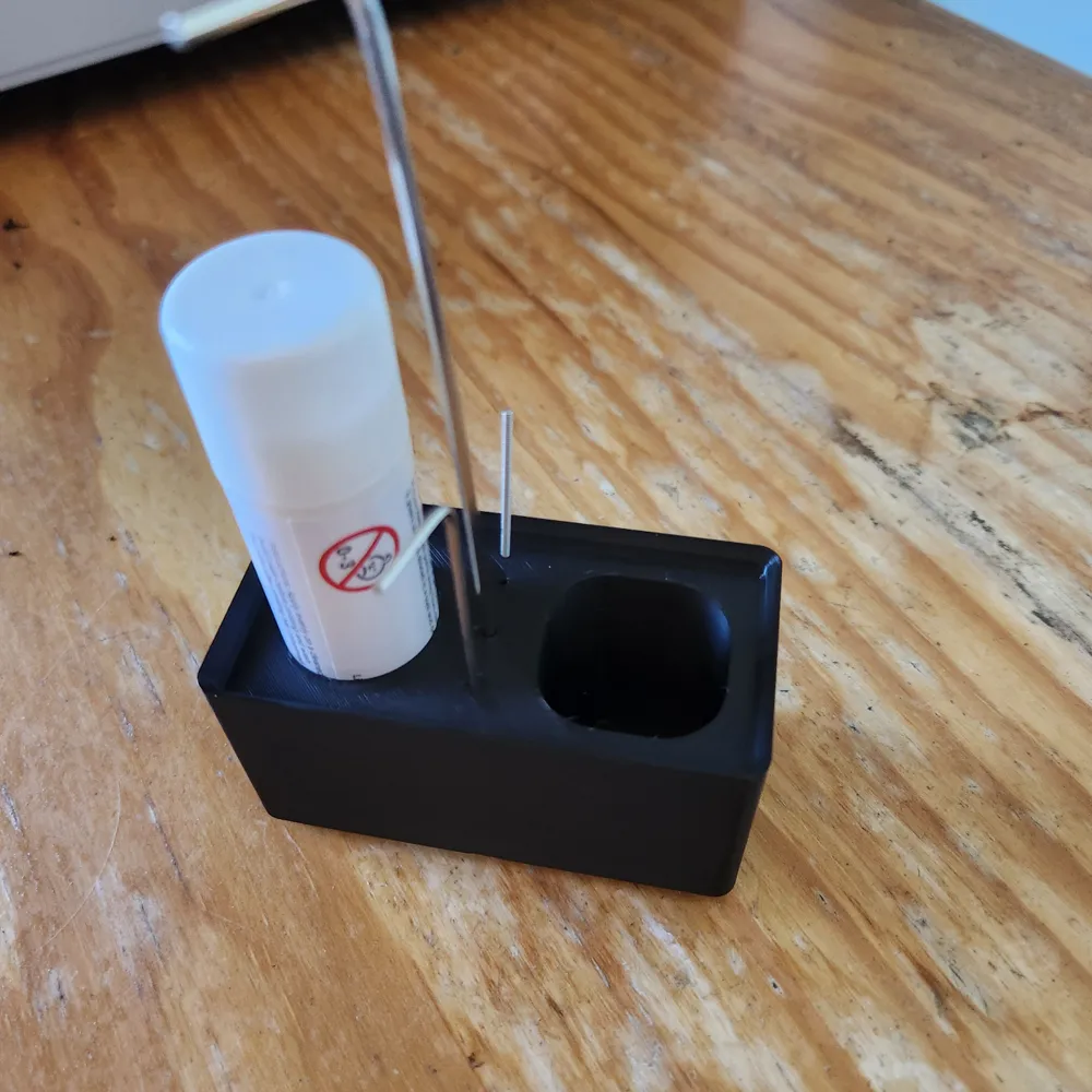 Gridfinity gluestick and liquid glue holder Bambu by Jufy111 - MakerWorld