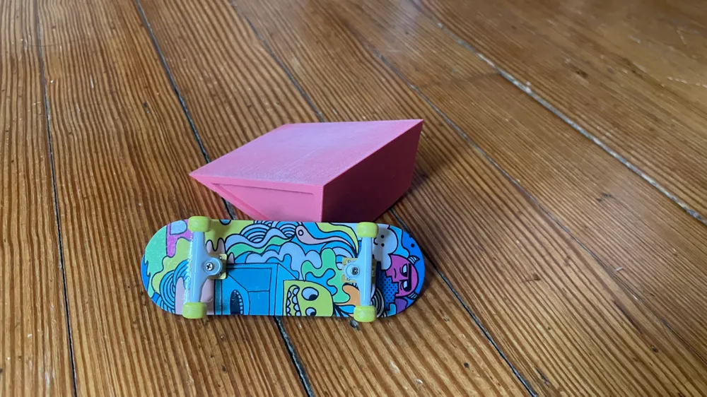 Fingerboard/finger snowboard kicker ramp by Joseph Viscio - MakerWorld