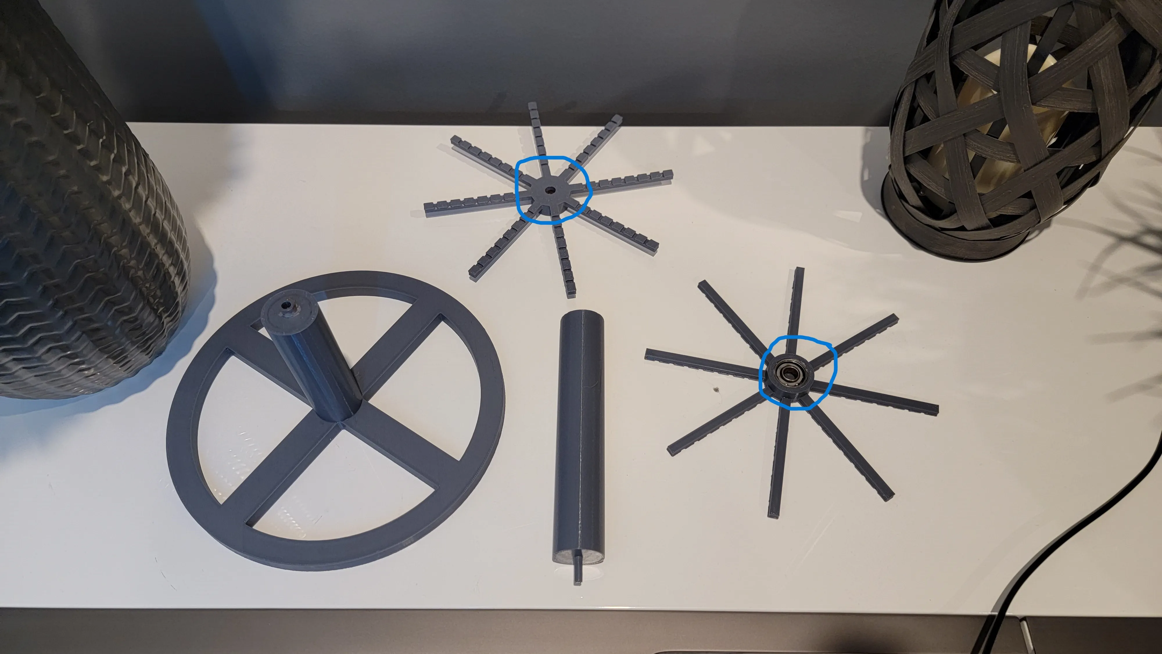 Revolving Keychain Display Stand by Ben 3d Prints MakerWorld: Download ...