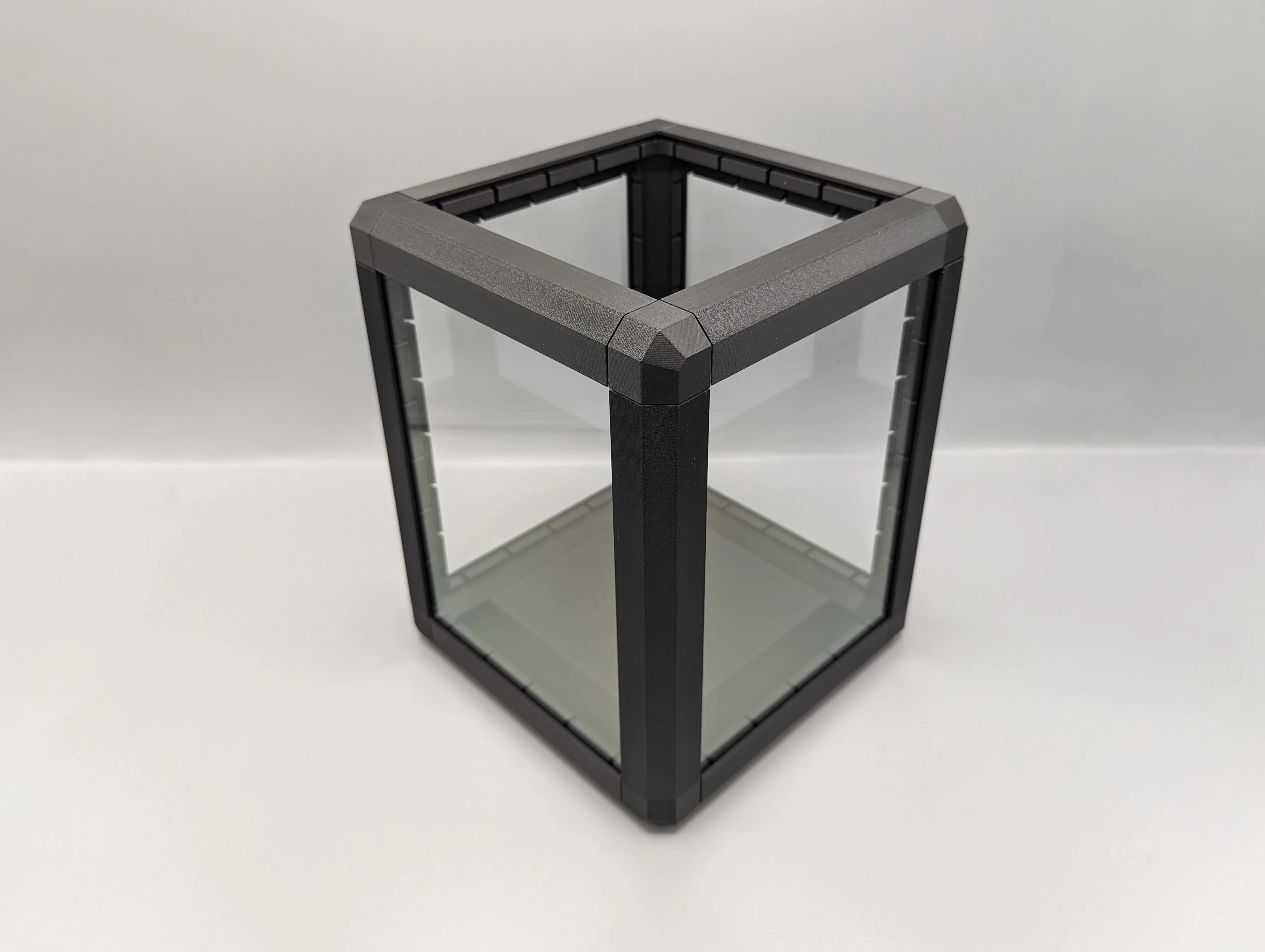 Display Case - Free 3D Print Model - MakerWorld
