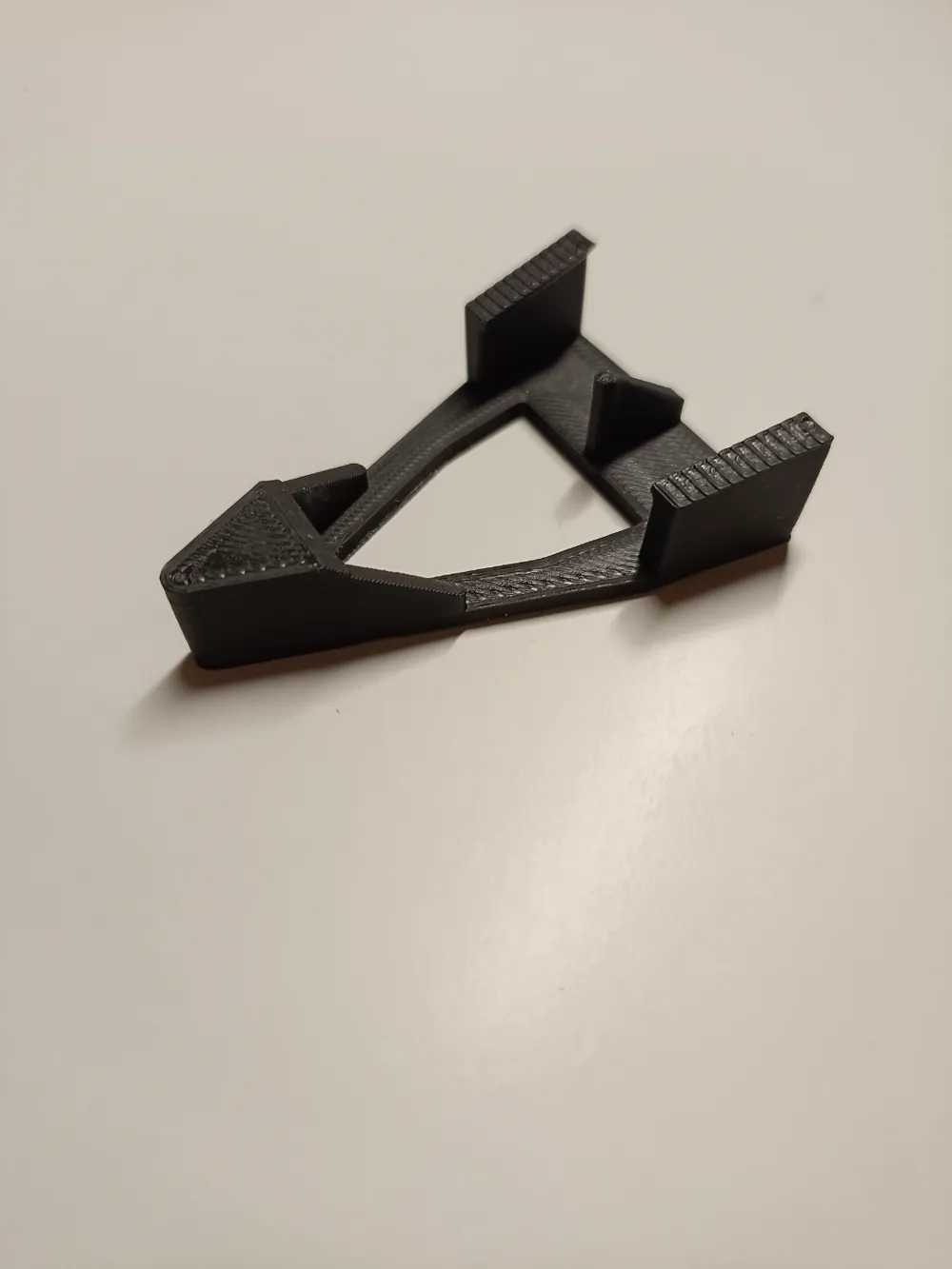 nipper pliers-holder by Jolly1500 - MakerWorld