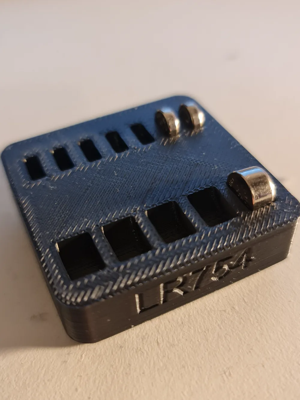 gridfinity coin cell battery holders by Silviu.doroftei - MakerWorld