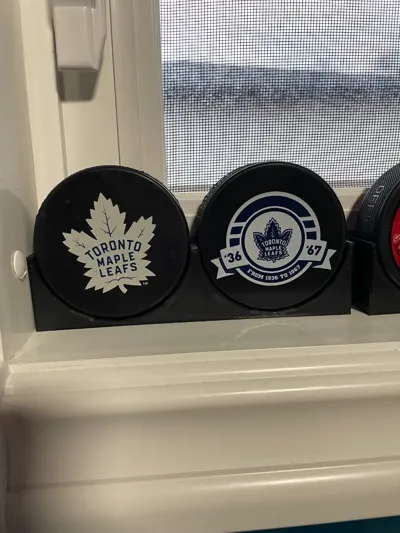 Hockey Puck Display by The Tinkerer - MakerWorld