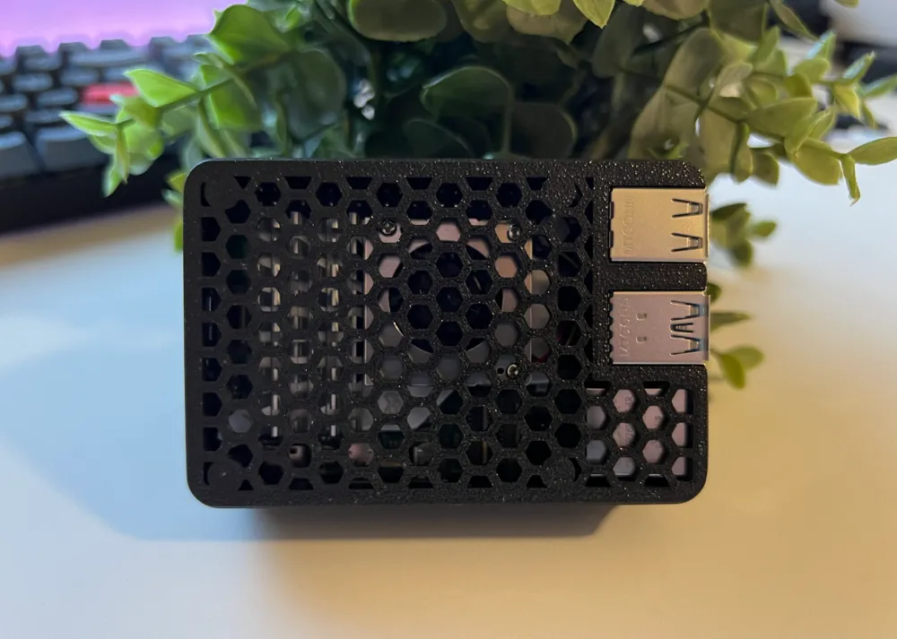 Raspberry Pi 5 Pimoroni Nvme Case v1 by pixel_design - MakerWorld