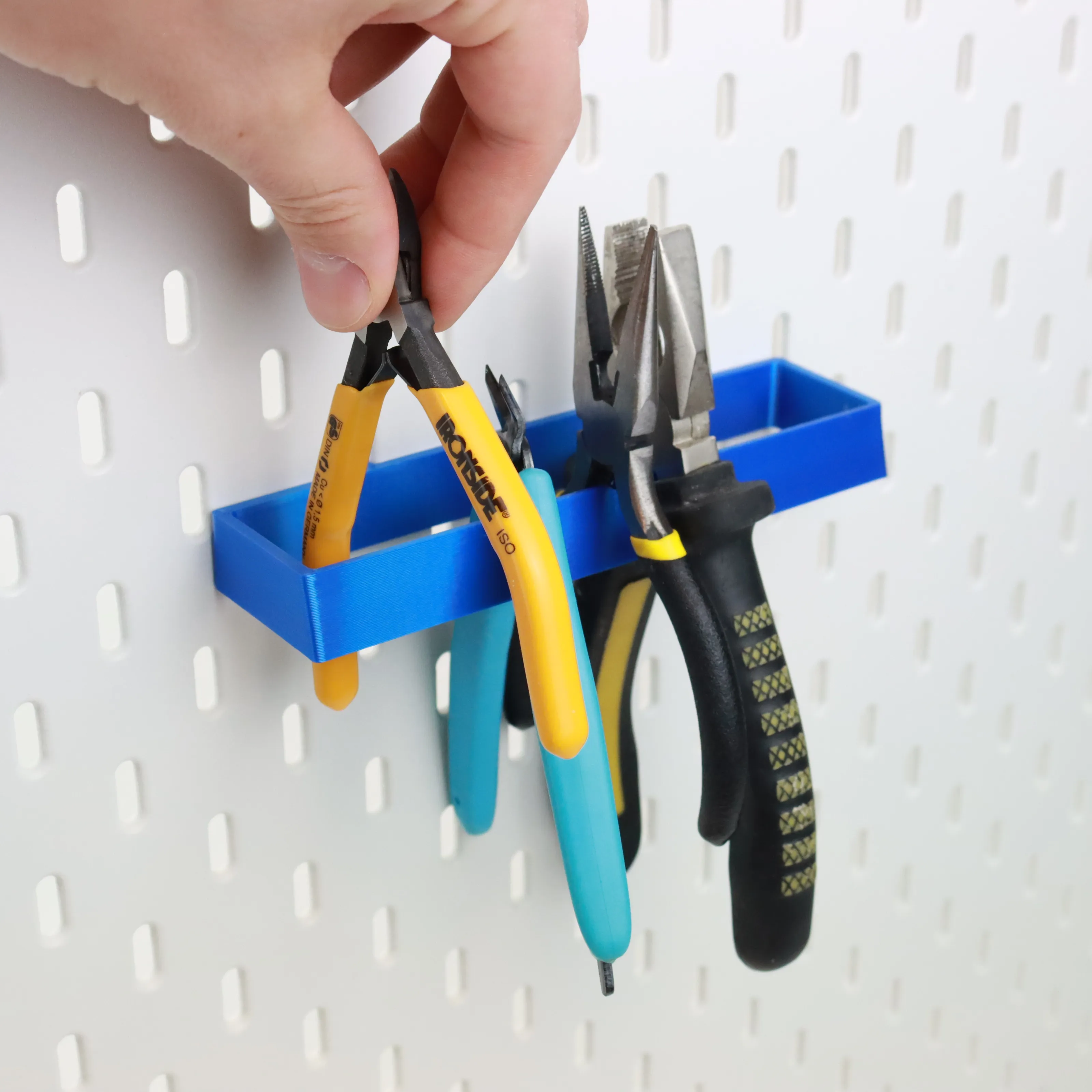 Skadis / Skådis Thread Holder by Manicken.se MakerWorld: Download Free ...