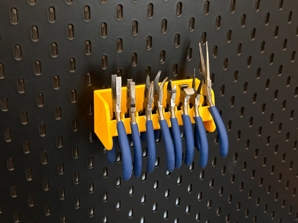 Skådis - Plier-Holder by DimensionNr3 - MakerWorld