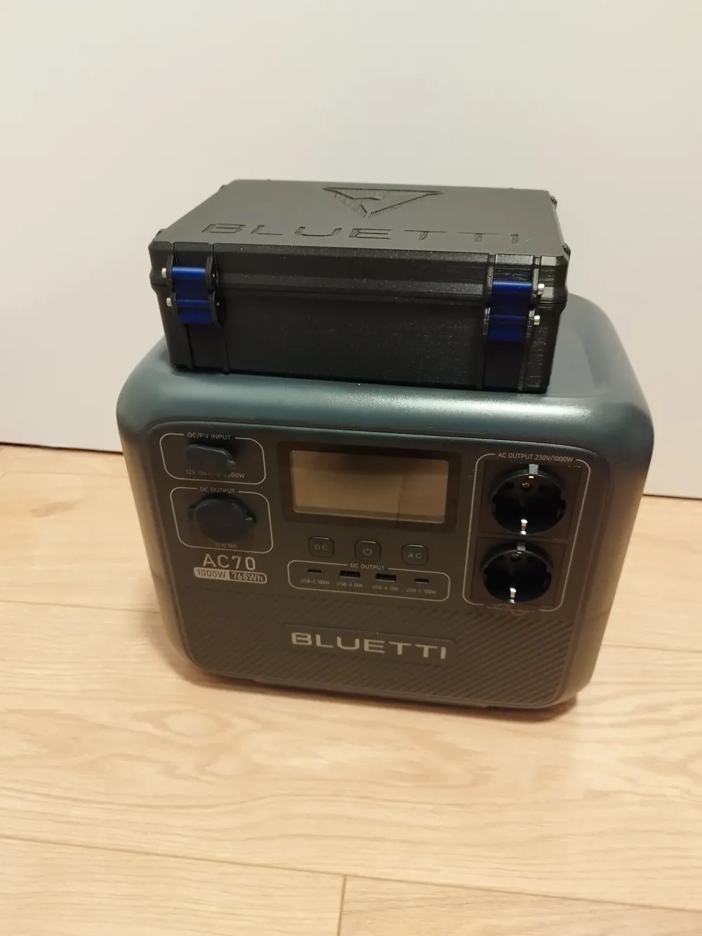 Rugged Box with Bluetti Logo Remixed by planetace - MakerWorld