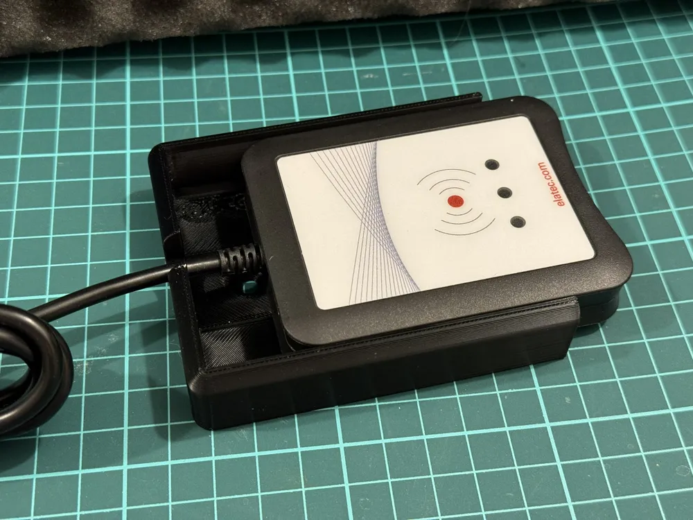 Elatec RFID reader TWN4 Holder by Cerwajz - MakerWorld