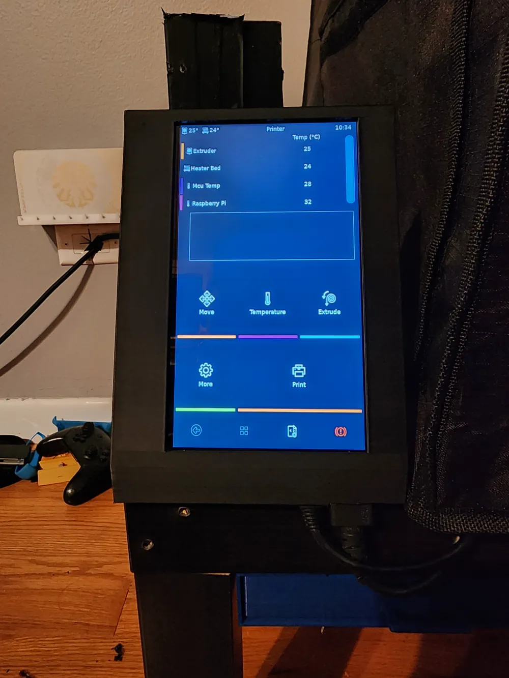 7 Inch Klipper Display Vertical Stand by Speedy Prints 3D - MakerWorld