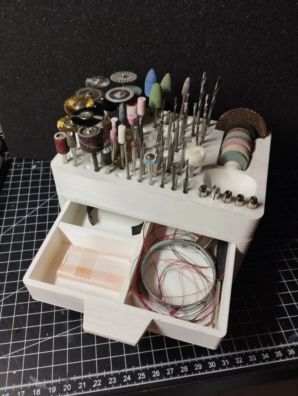 Dremel organizer with drawers by Akatrent - MakerWorld
