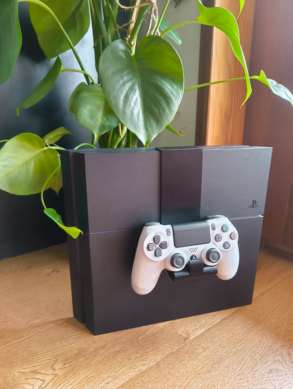 Ps4 Controller Hanger by Wolfman_Industries - MakerWorld