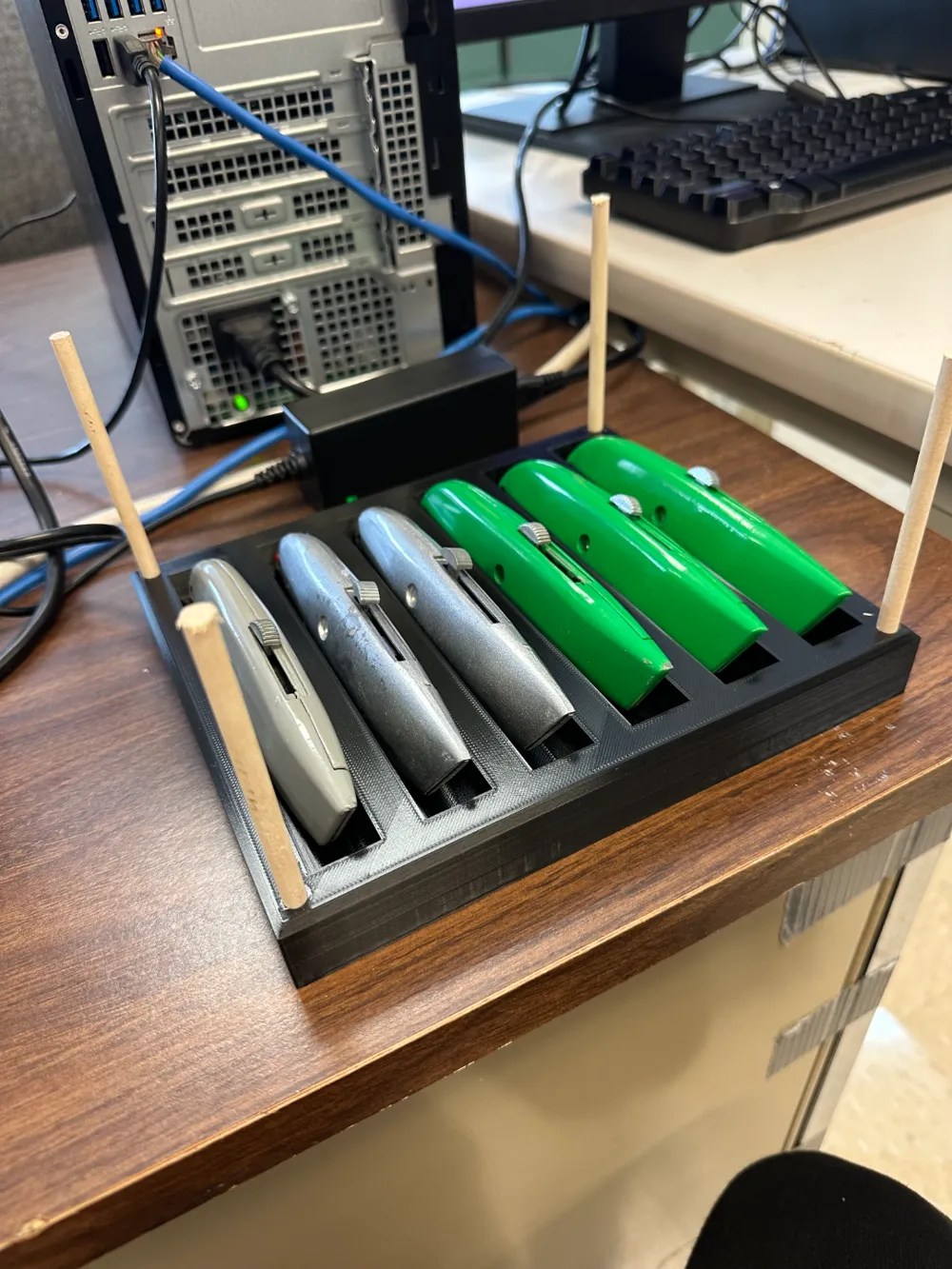 Standard Box Cutter Tray by Maxbeast41 - MakerWorld