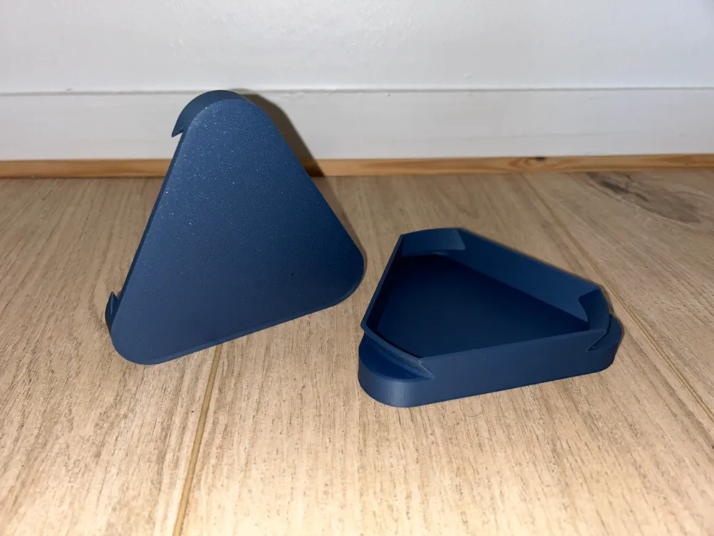 Impossible "Dovetail style" triangle box by jeanpo08 - MakerWorld