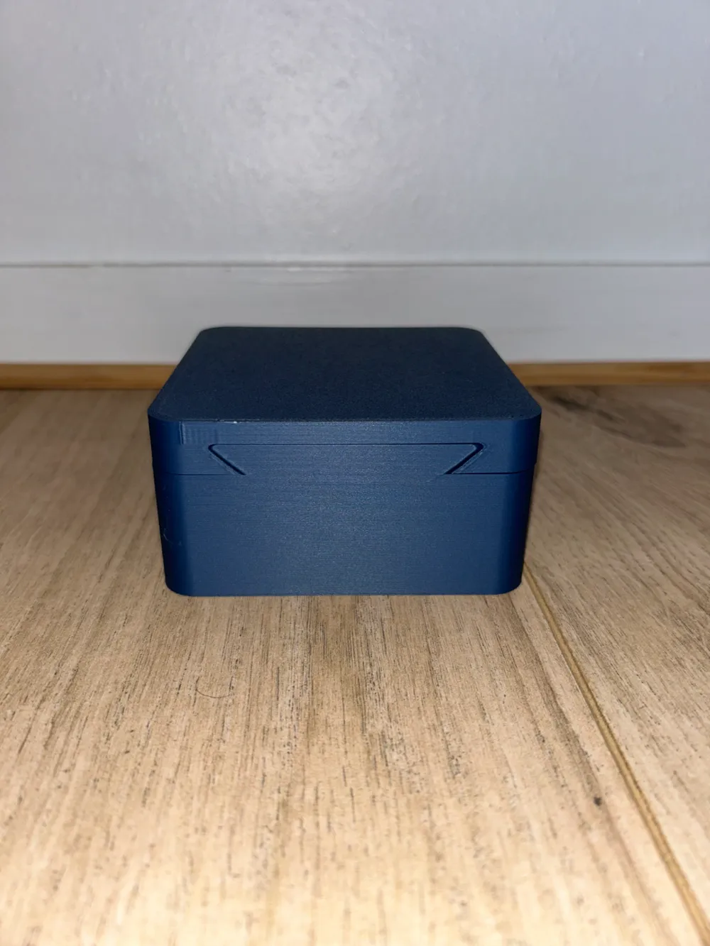 Impossible "Dovetail style" square box by jeanpo08 - MakerWorld