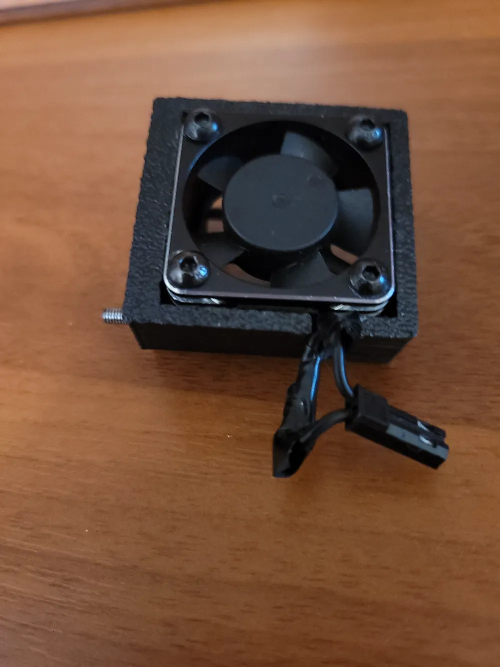 Traxxas Slash 2wd Motor Fan Mount by RC_Car_Garage - MakerWorld
