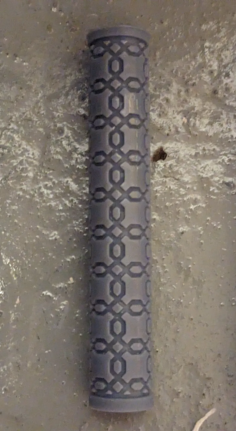 Texture Rolling Pin - Interwoven Trim Pattern by Texture Rollers And More - MakerWorld