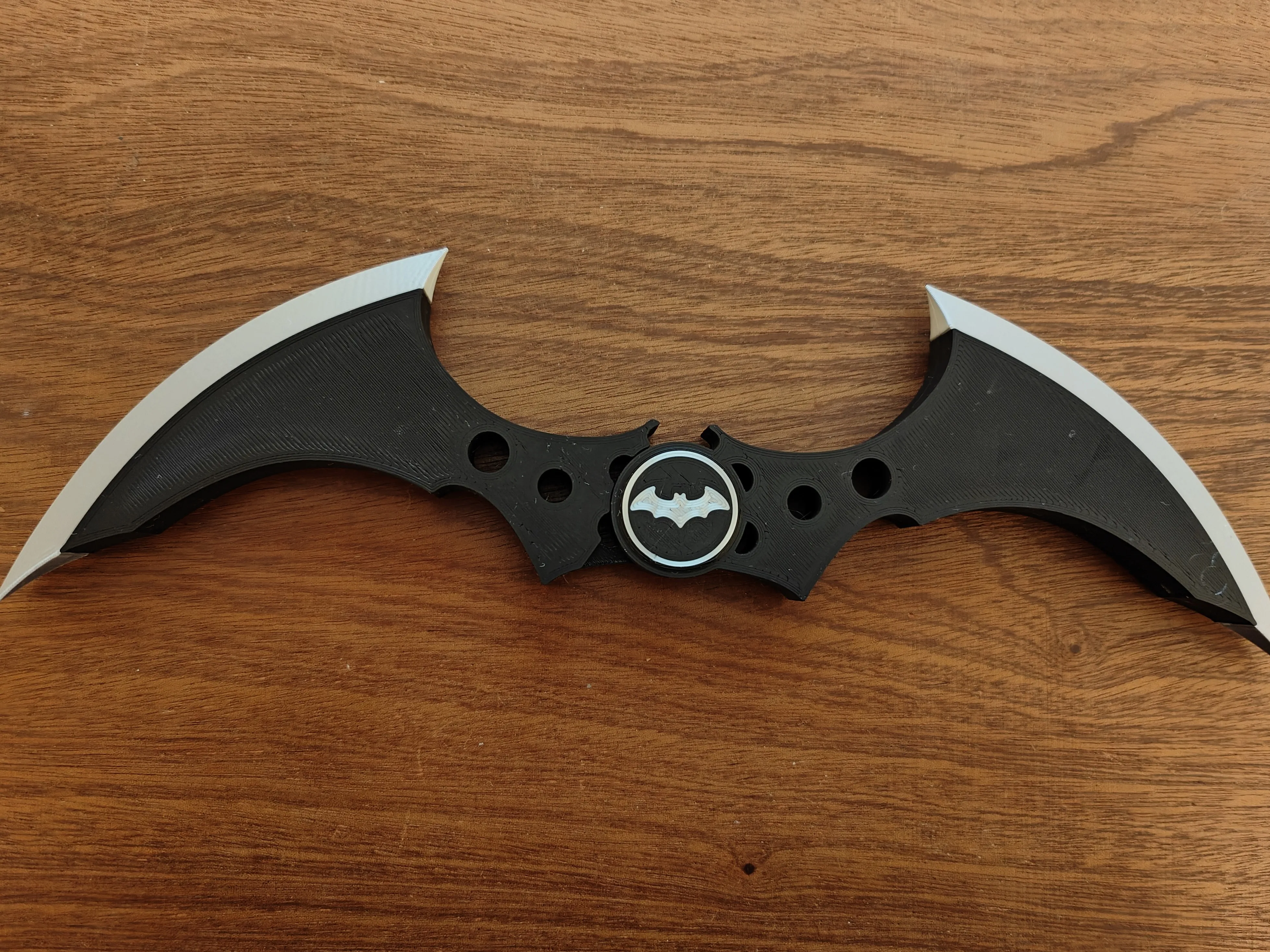 Arkham Batarang (Folding) by crabstiks - MakerWorld