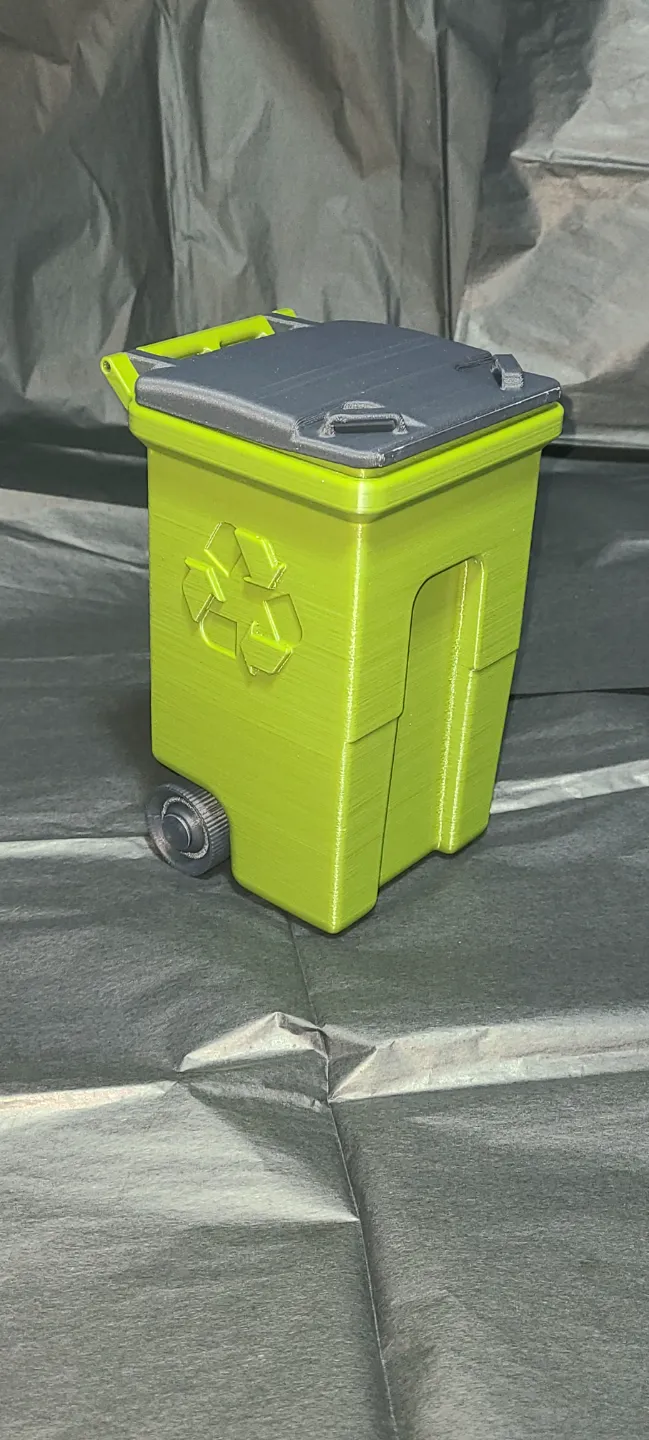 Miniature Recycle Bin by EMT MakerWorld: Download Free 3D Models