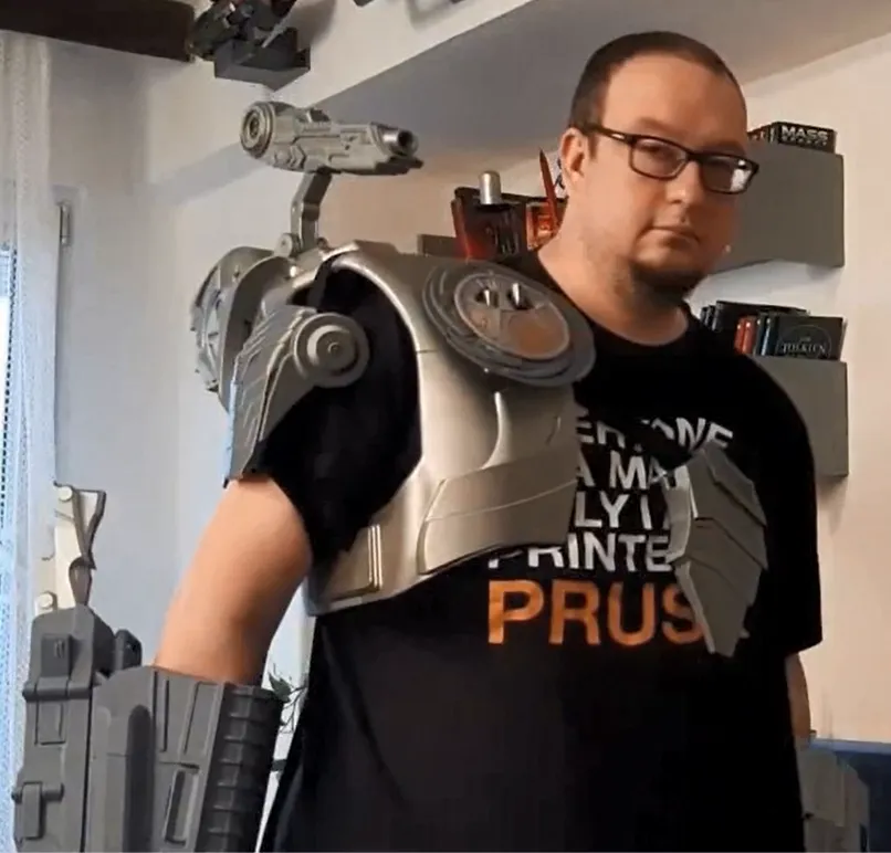 Predator Main Armour by martin.taichl - MakerWorld