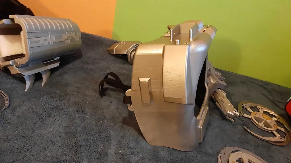 Predator Main Armour by martin.taichl - MakerWorld