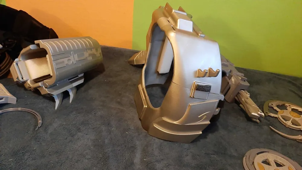 Predator Main Armour by martin.taichl - MakerWorld