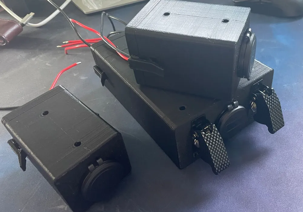 Switch/USB-Charging Hub Box by Maltiz - MakerWorld