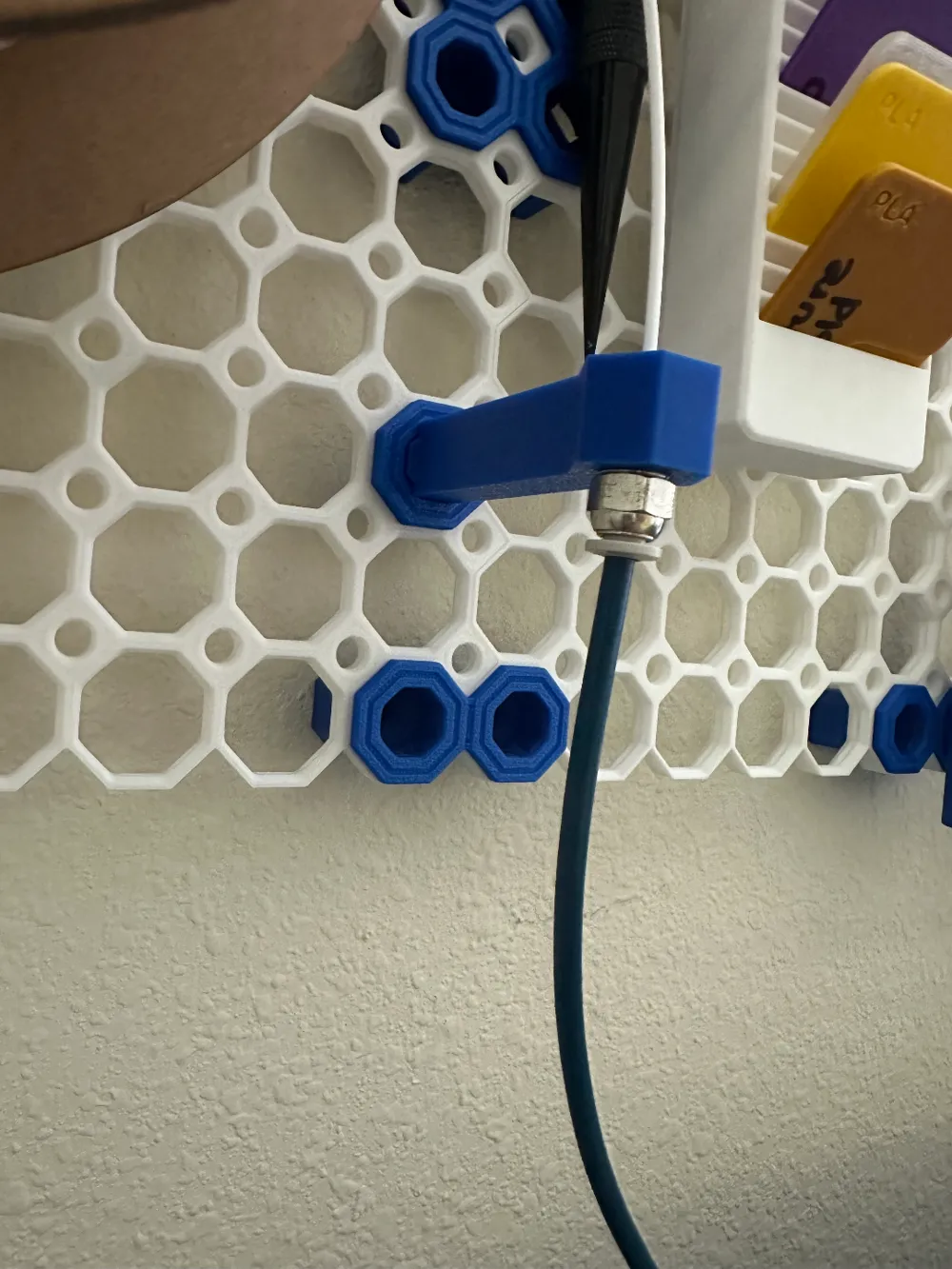 Multiboard Filament Guide by highteklowlife - MakerWorld