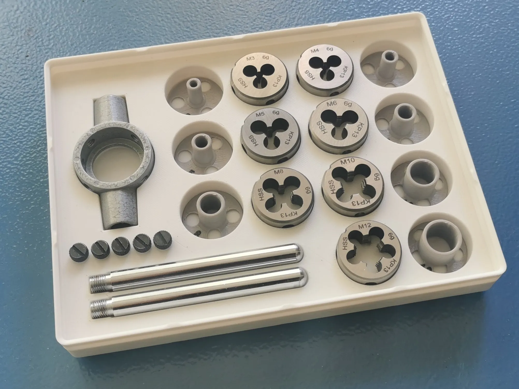 Gridfinity Tray for Die Cutting Set M3 - M12 by suit1337 - MakerWorld