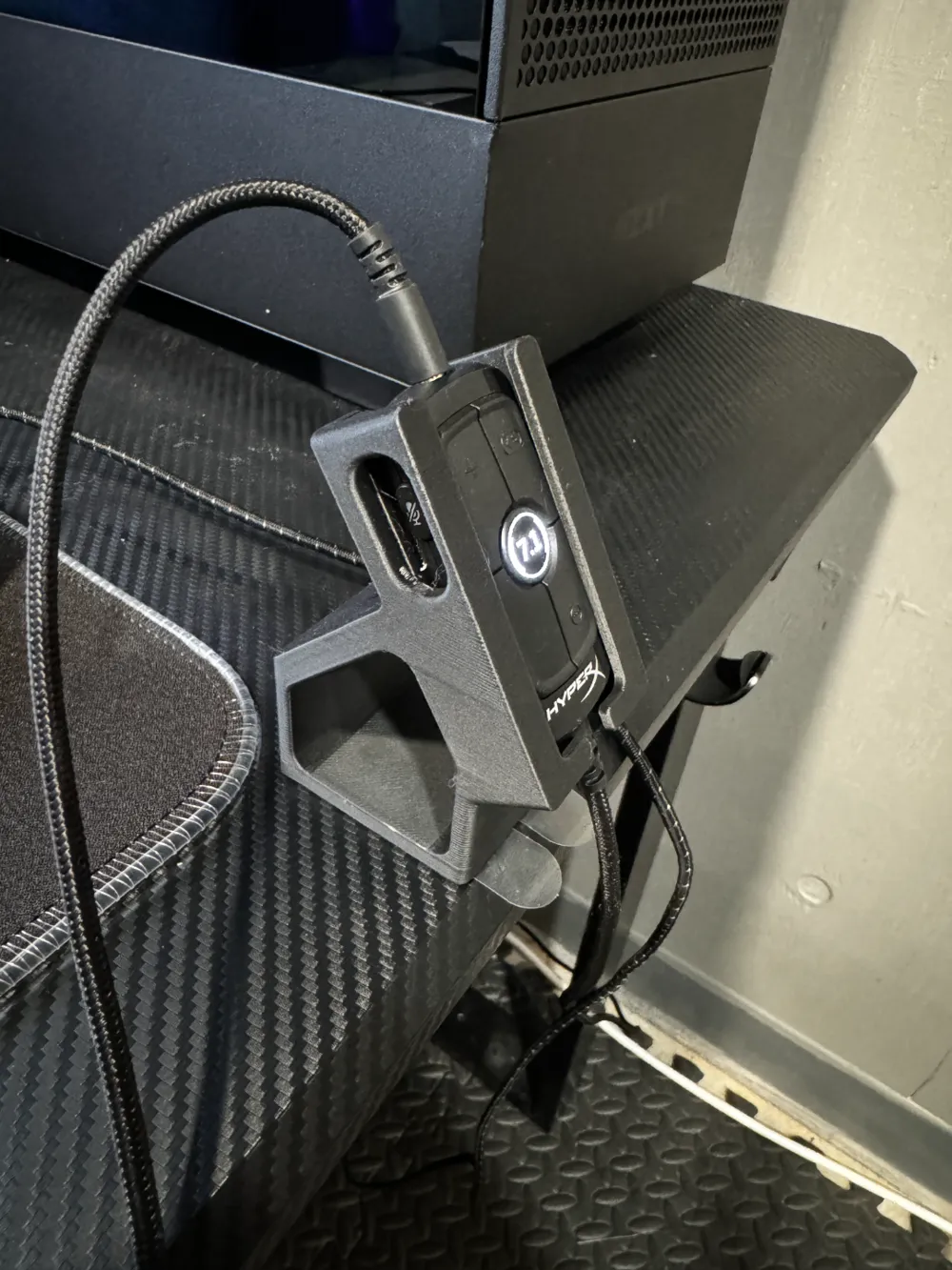 Hyper X alpha S controller stand by Funprints - MakerWorld