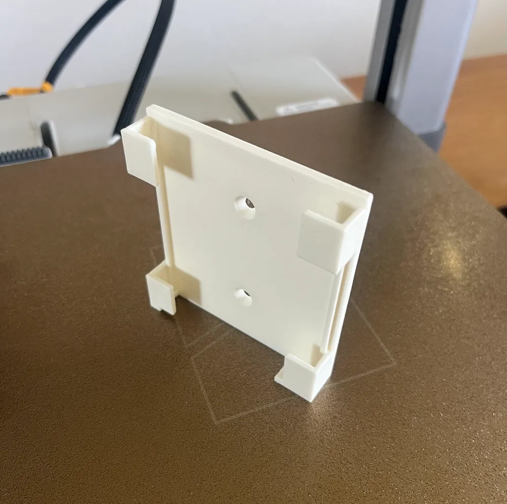 SSD wall mount by anand.sunier - MakerWorld
