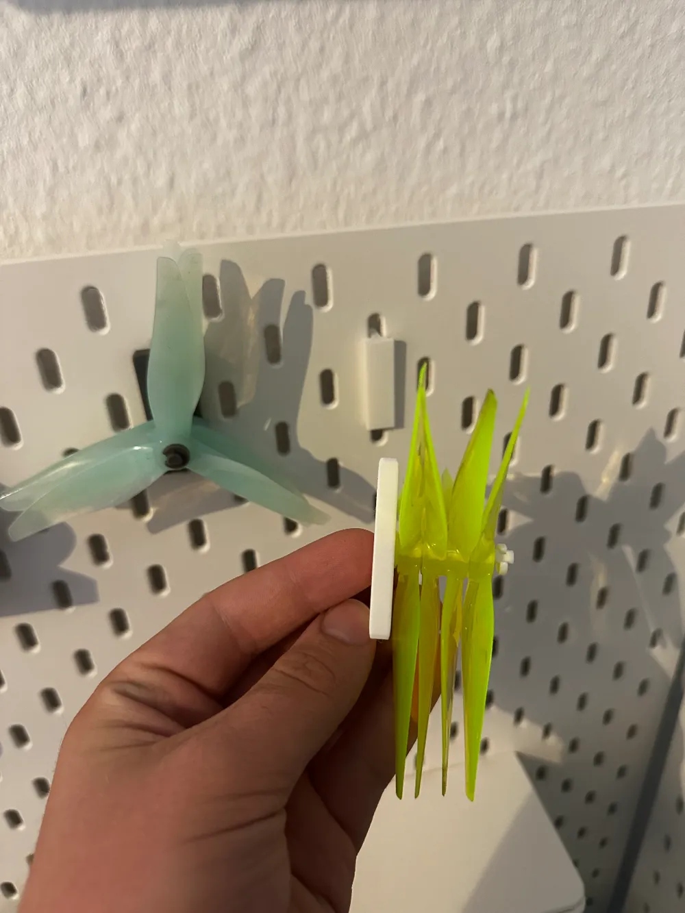 Skadis 5" Props Holder by FaMax - MakerWorld