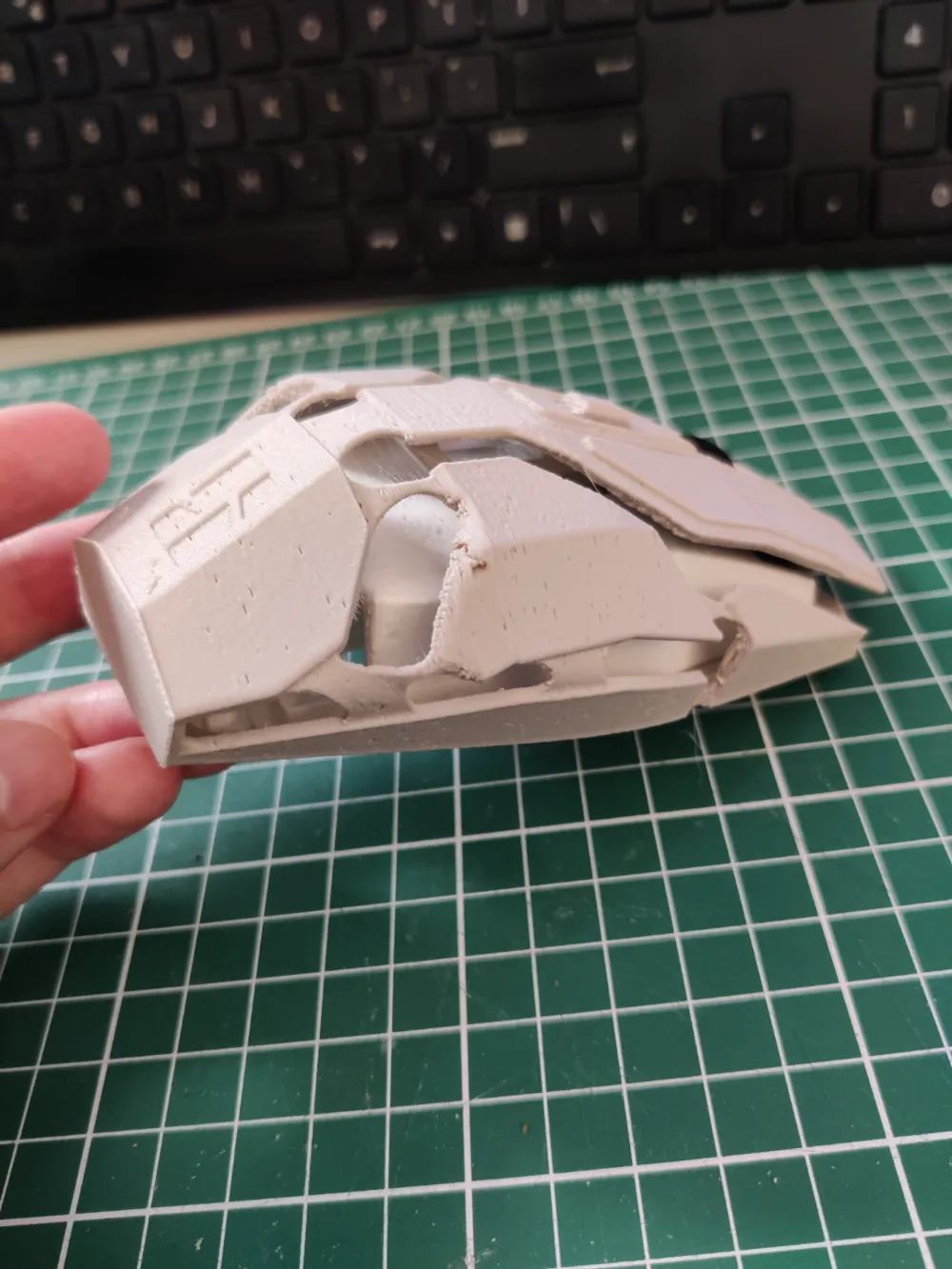 Futuristic Computer mouse BambuLab Wireless mouse by PashionFruit ...