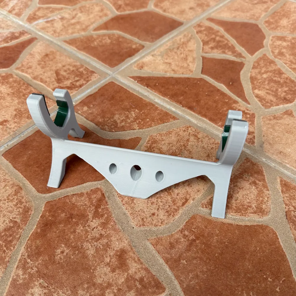 F1 Car Front Wing holder by priNtERD MakerWorld: Download Free 3D Models