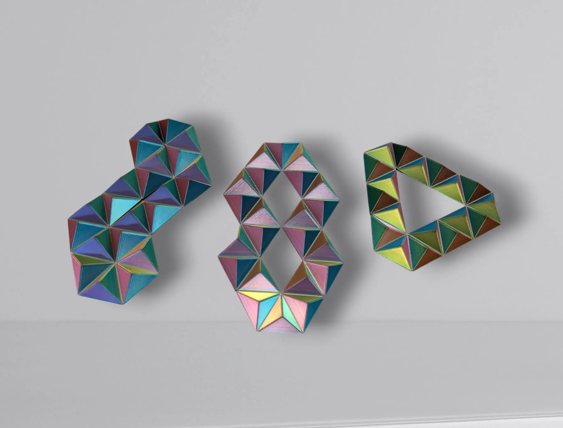 Infinite Flippy Flappy Pyramids Fidget Toy by taylormadearmy MakerWorld ...